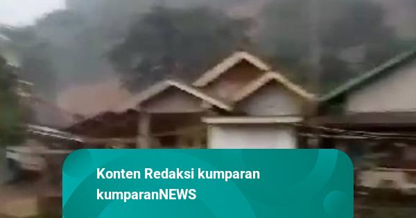 Bencana Longsor Terjadi di Tegal Waru, Purwakarta | kumparan.com